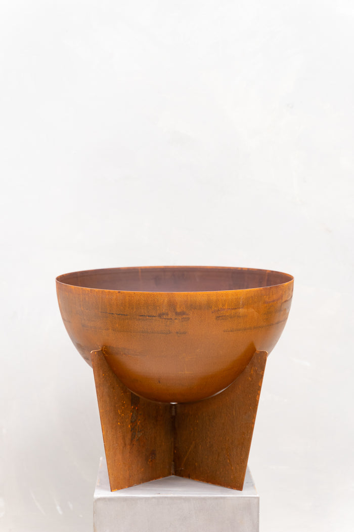 Round Ball Metal Planter | Entanglements Metal Art
